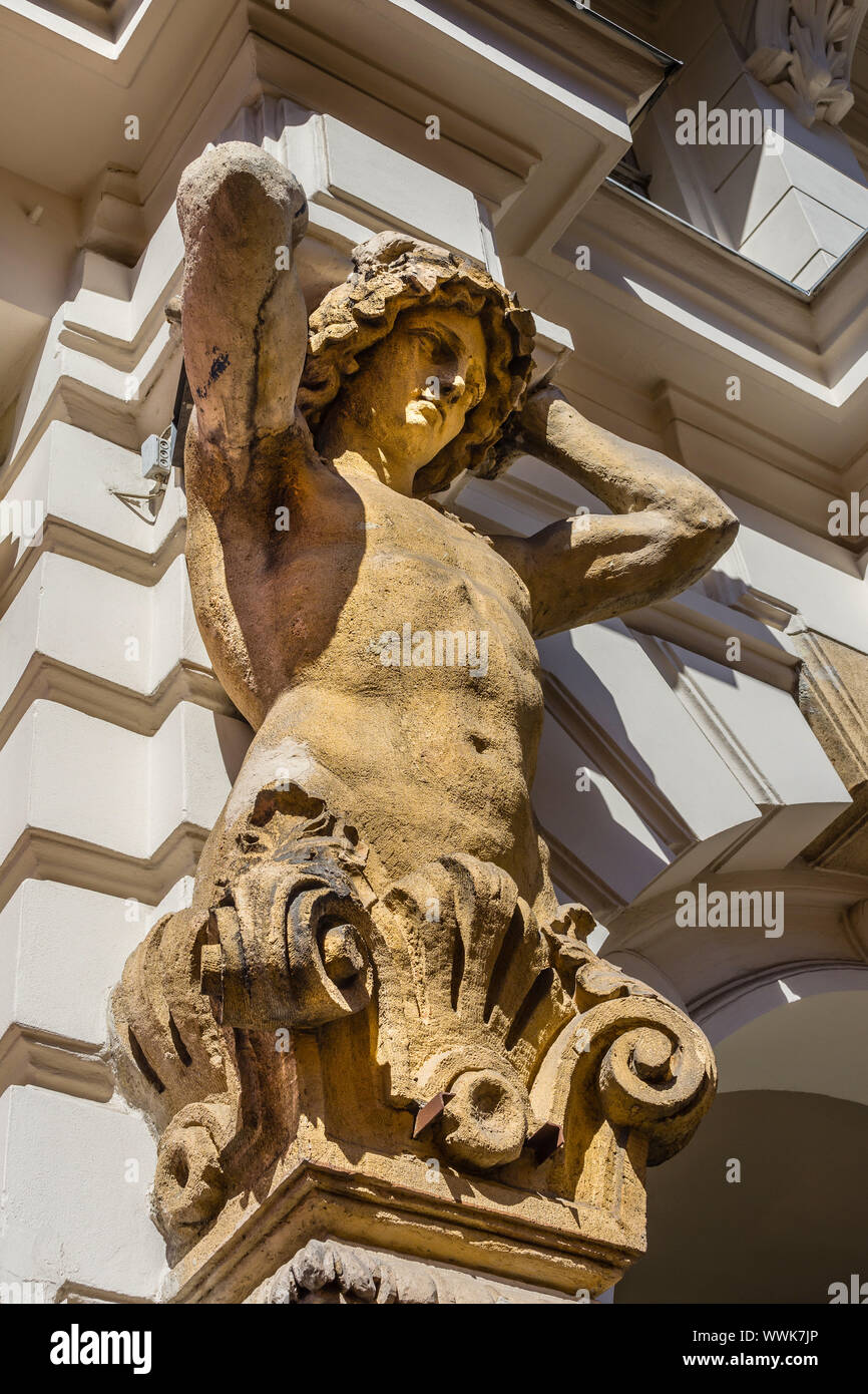 Classical architecture detail hi-res stock photography and images - Alamy