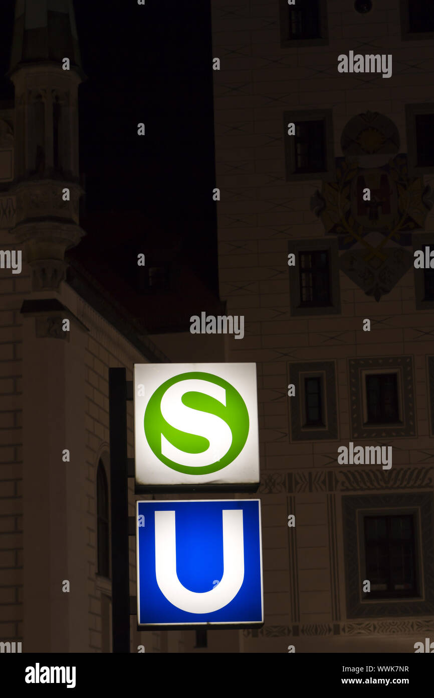 U Bahn Logo U Bahn Logo Hi Res Stock Photography And Images Alamy