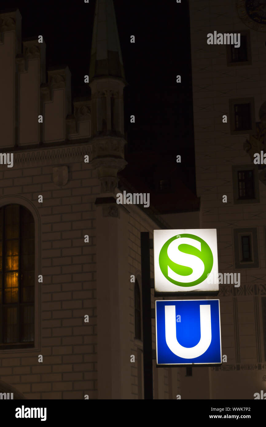 U bahn symbol hi-res stock photography and images - Alamy