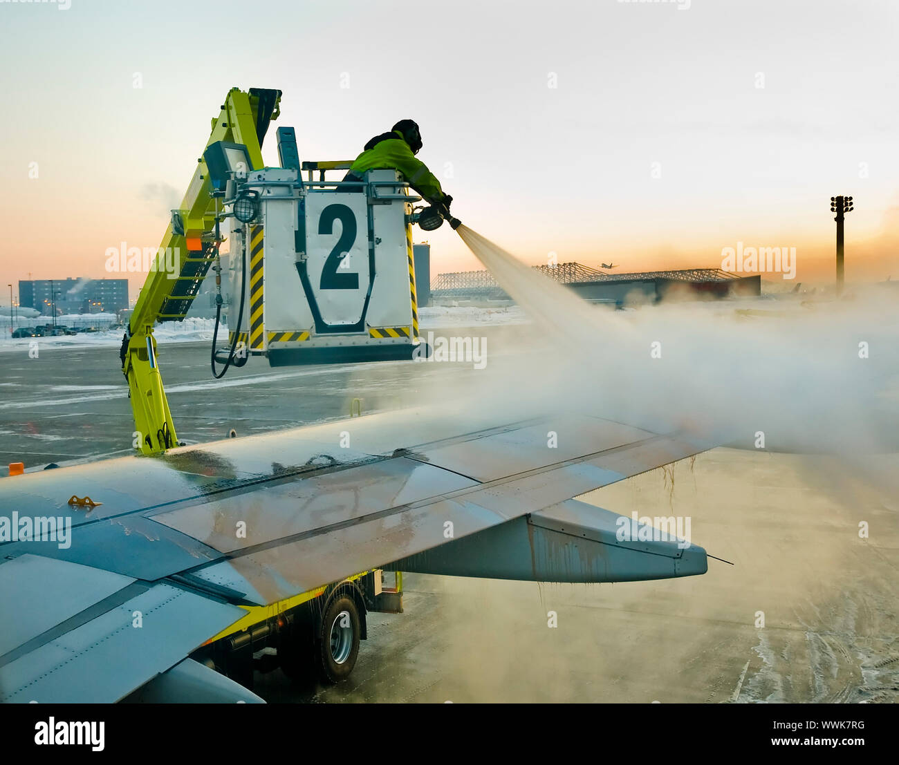 Wing defrost hi-res stock photography and images - Alamy