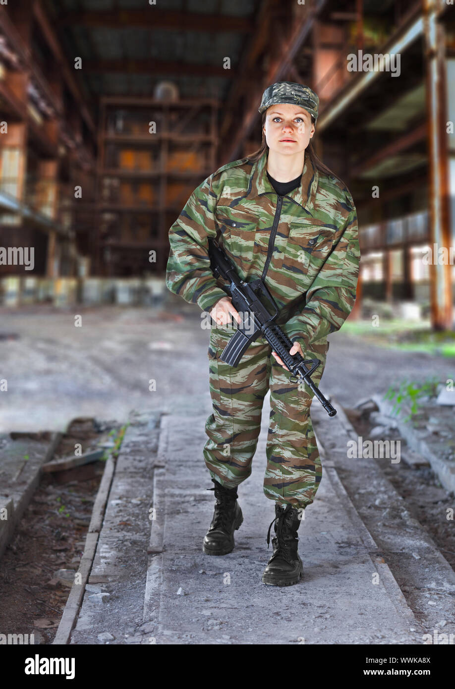 A woman in military operation - production photos Stock Photo - Alamy