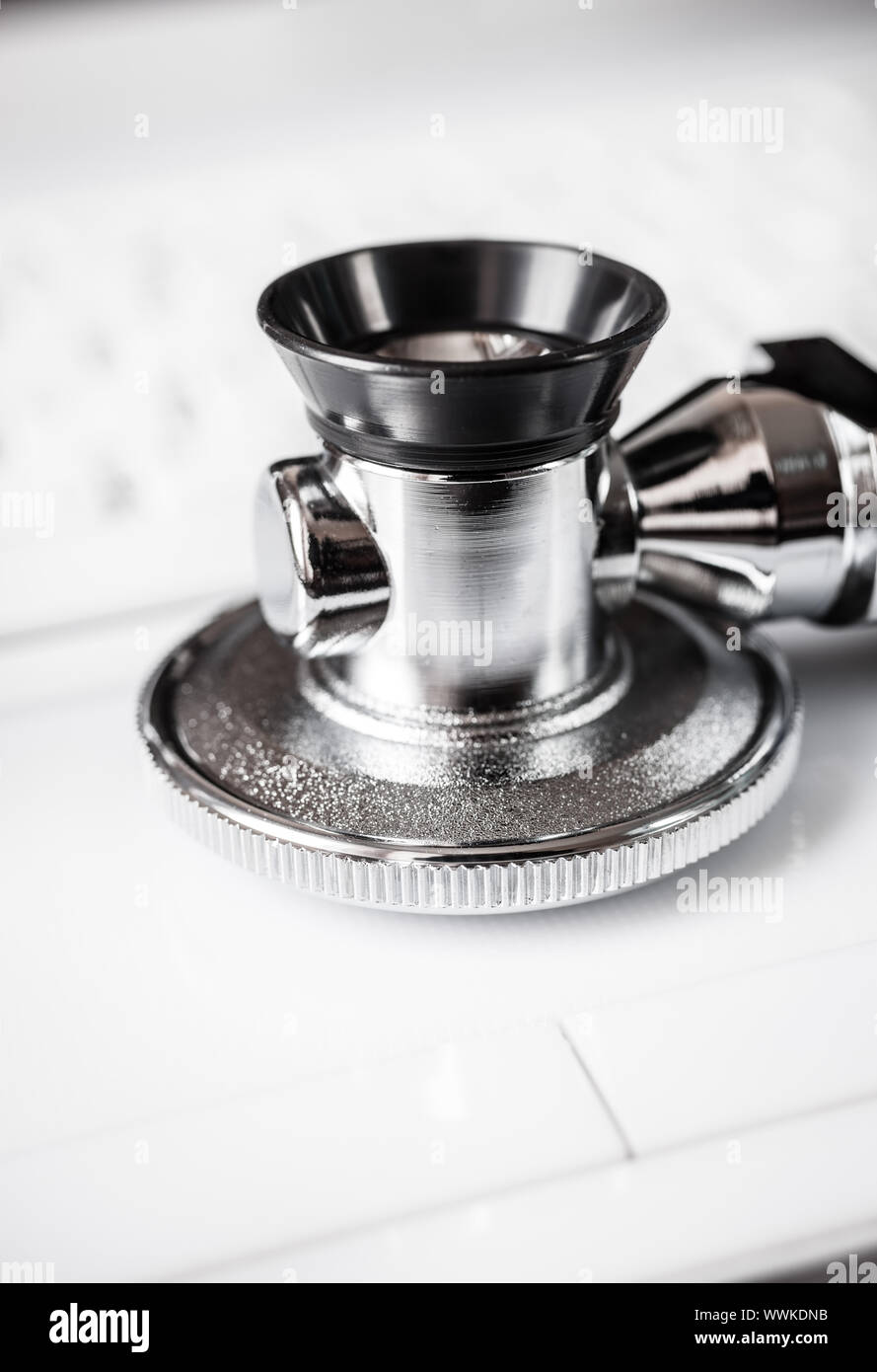 Concept phonendoscope laptop hi-res stock photography and images - Alamy