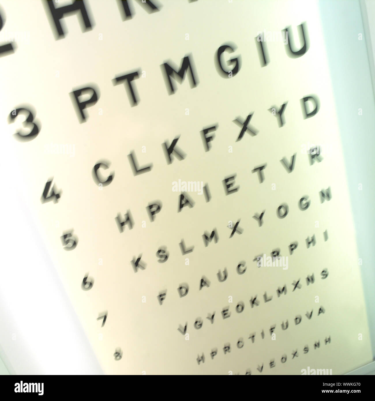Opticians eye chart hi-res stock photography and images - Alamy