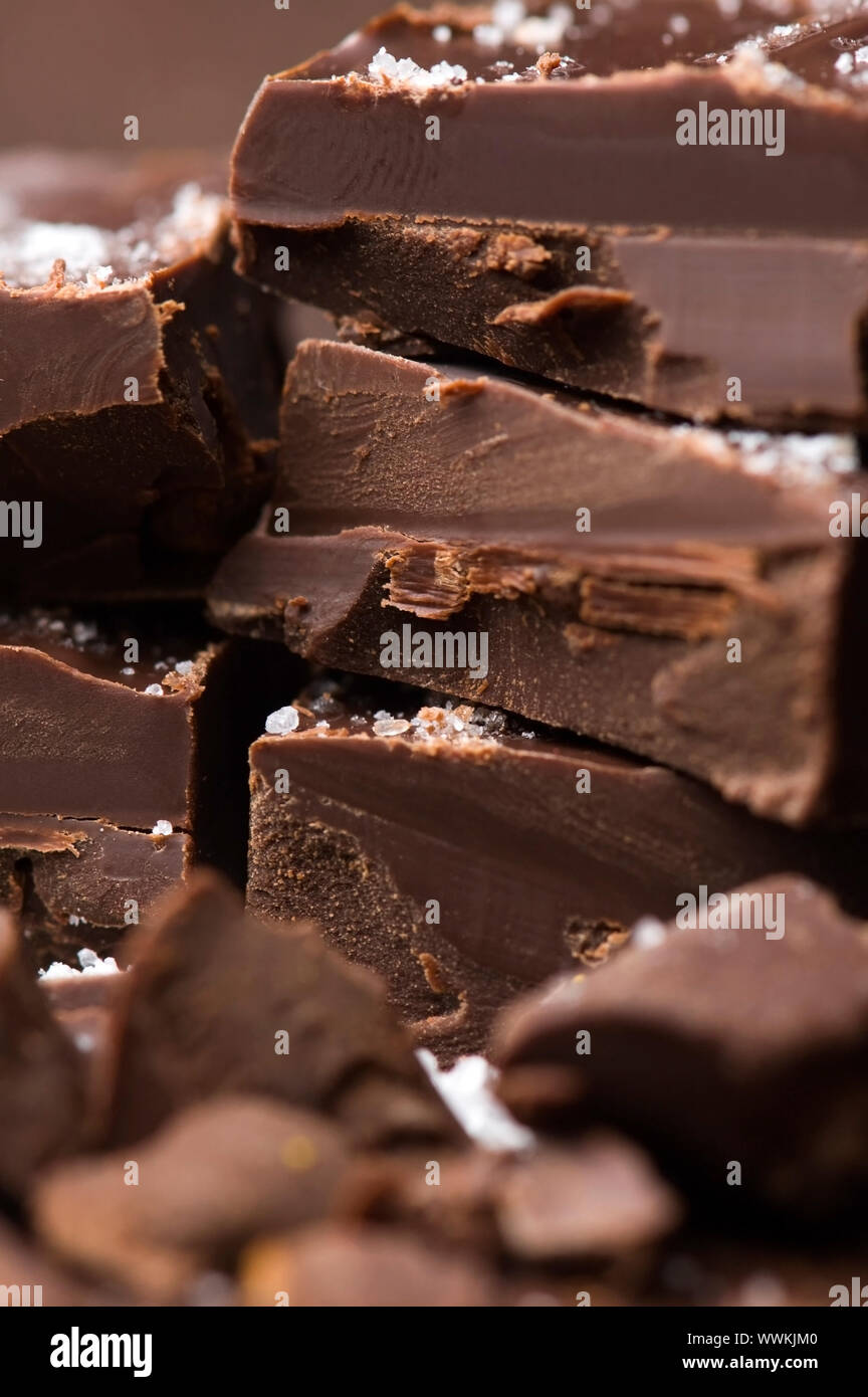 Homemade chocolate with sea salt Stock Photo - Alamy