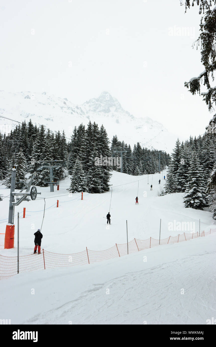 Platter lift hi-res stock photography and images - Alamy