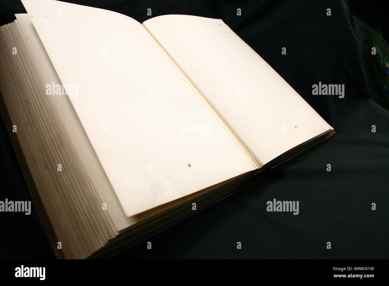 Textbook advertise reading hi-res stock photography and images - Alamy