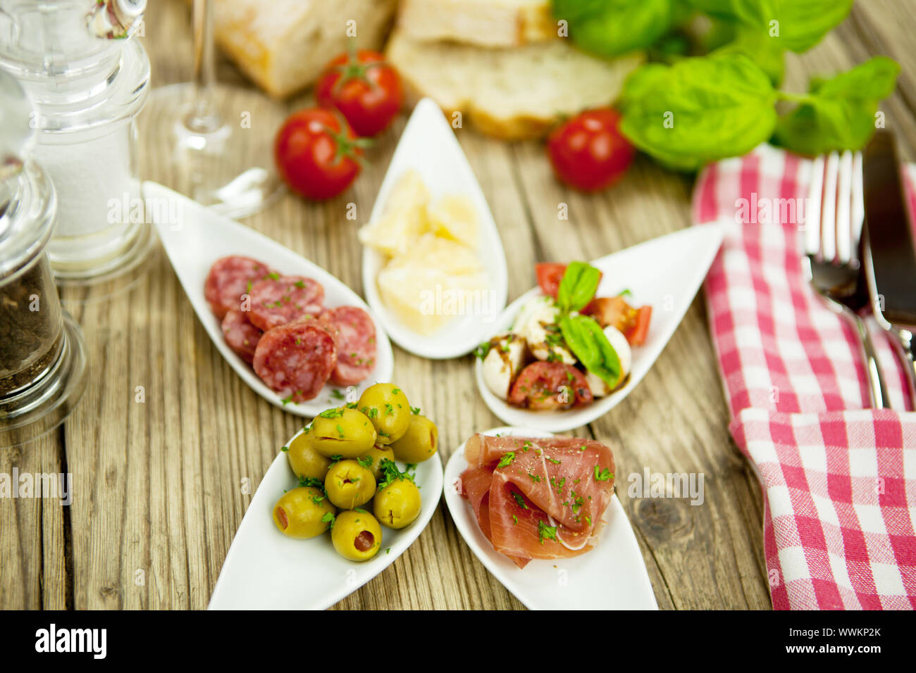 Mixed starter plate hi-res stock photography and images - Alamy