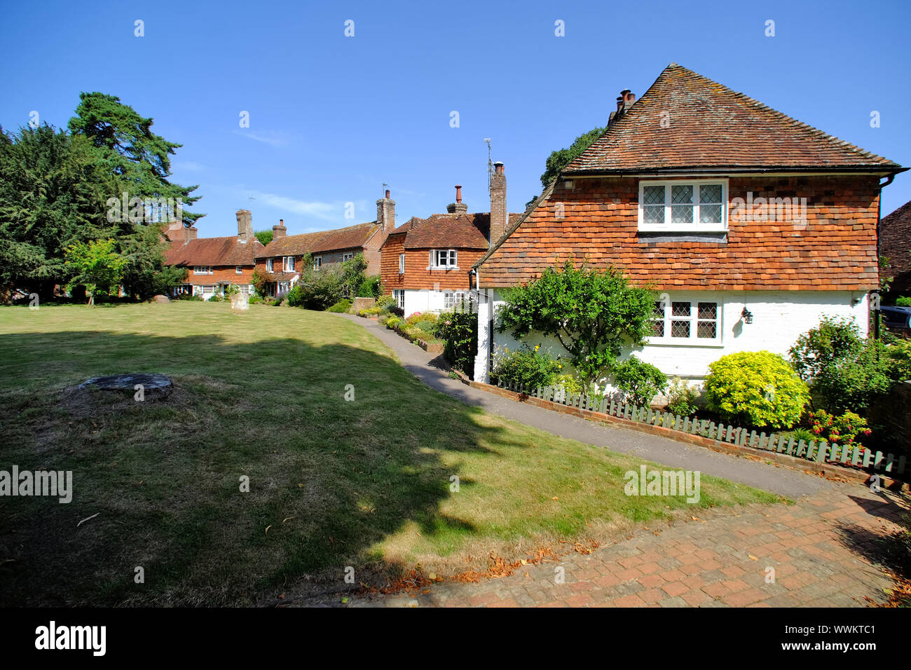 Hellingly church hi-res stock photography and images - Alamy