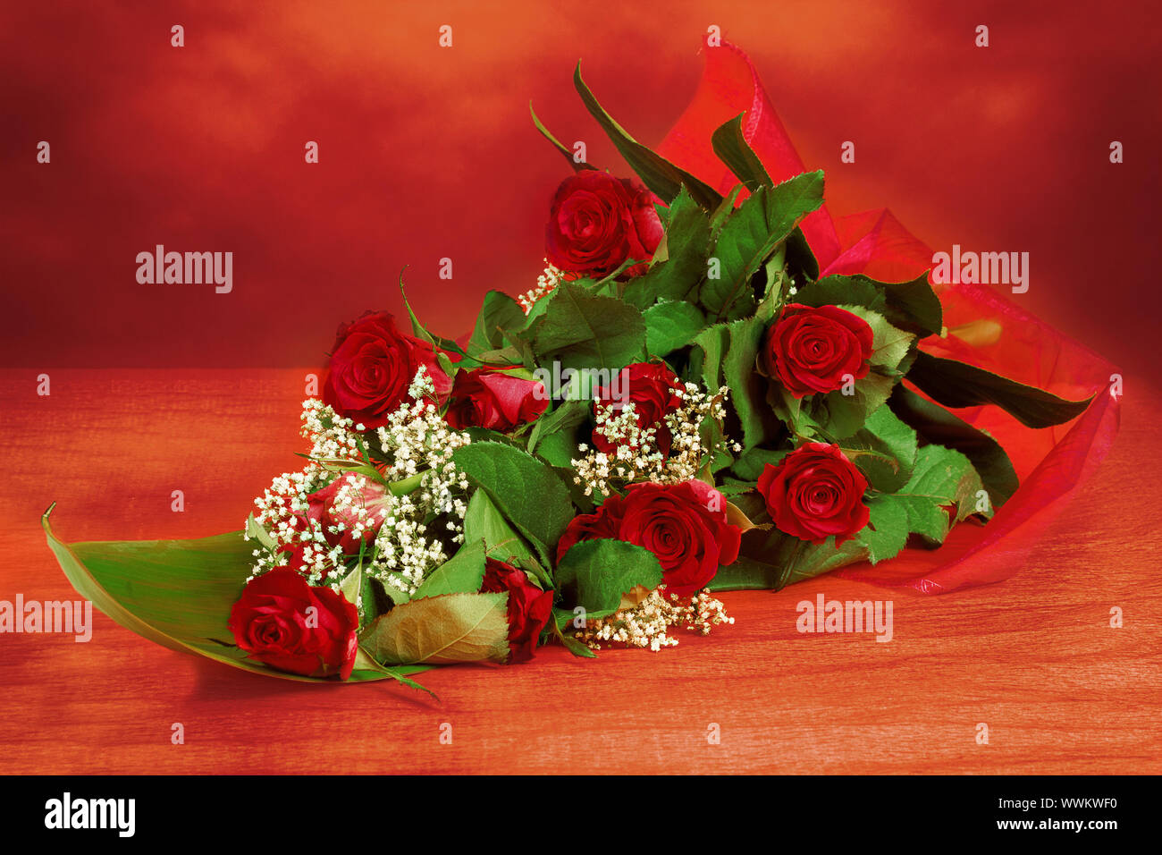 Bouquet of fresh red roses Stock Photo - Alamy