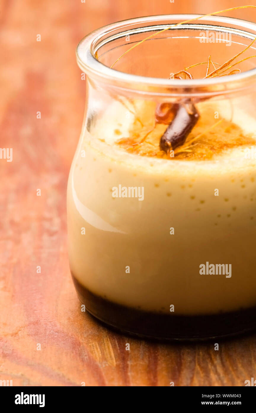 Creamy caramel hi-res stock photography and images - Alamy