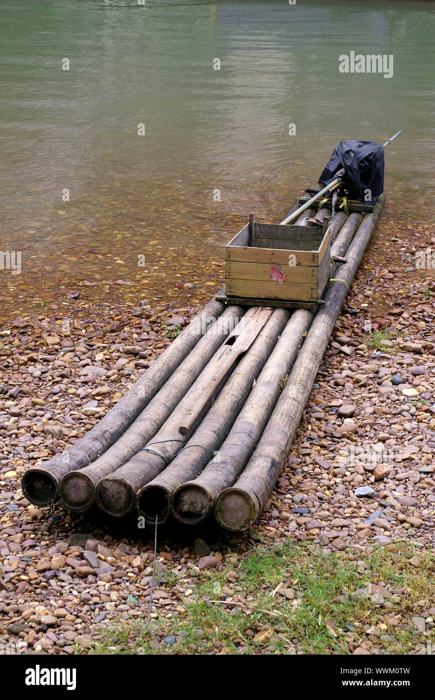 Bamboo raft trip hi-res stock photography and images - Alamy