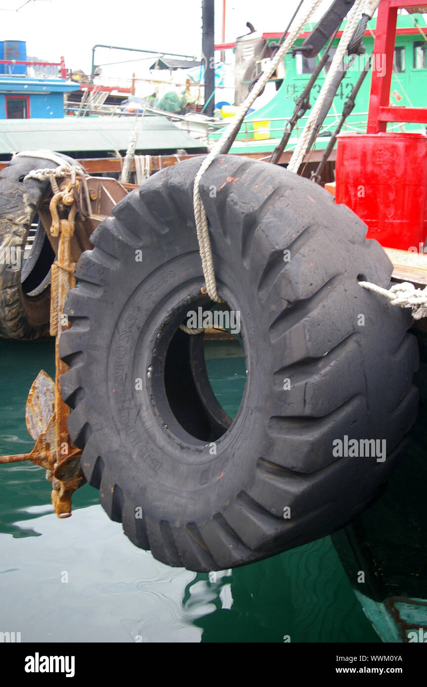 Tyre tread circle hi-res stock photography and images - Alamy