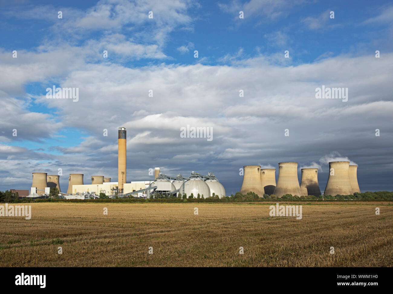 The cooling Towers of Drax Power Station, North Yorkshire, England UK ...