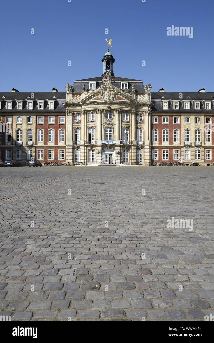 Munster castle hi-res stock photography and images - Alamy