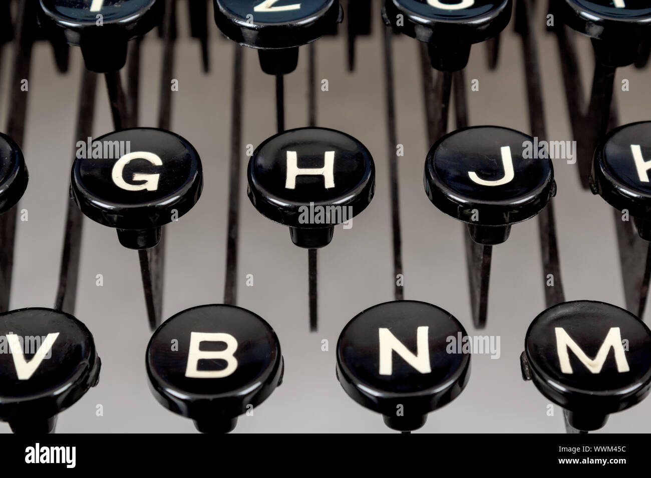 detail of keys on retro typewriter Stock Photo - Alamy