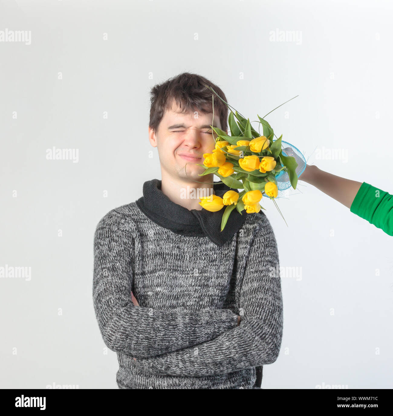 Gets hit in the face hi-res stock photography and images - Alamy