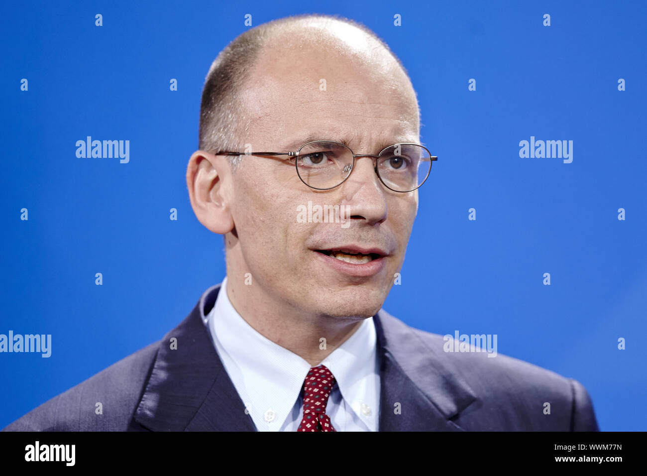 German Chancellor Merkel and PM Letta of Italia Stock Photo - Alamy