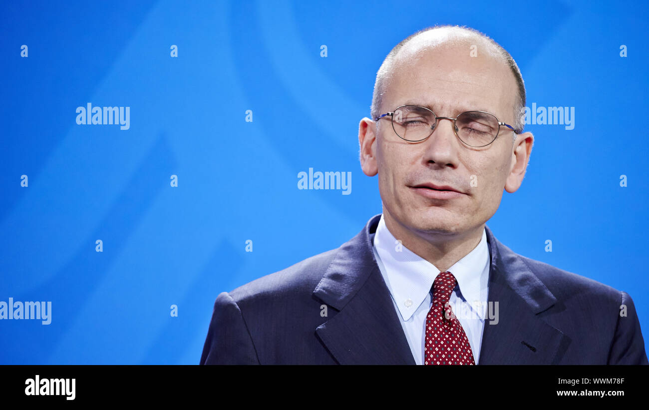 German Chancellor Merkel and PM Letta of Italia Stock Photo - Alamy