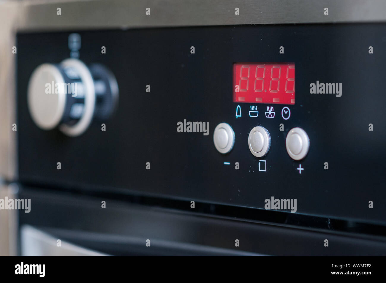 Gas hob controls hi-res stock photography and images - Alamy