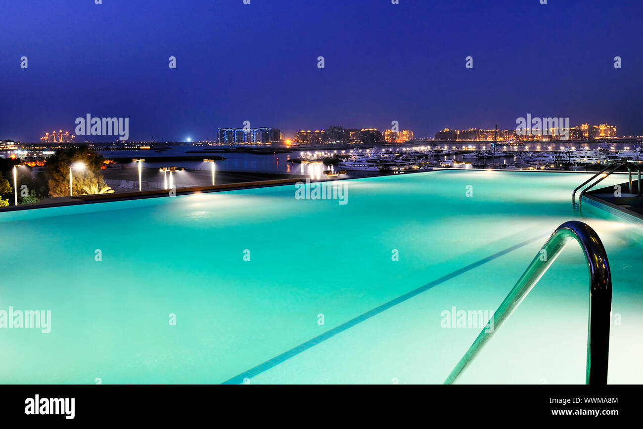 Dubai residential swimming pool hi-res stock photography and images - Alamy