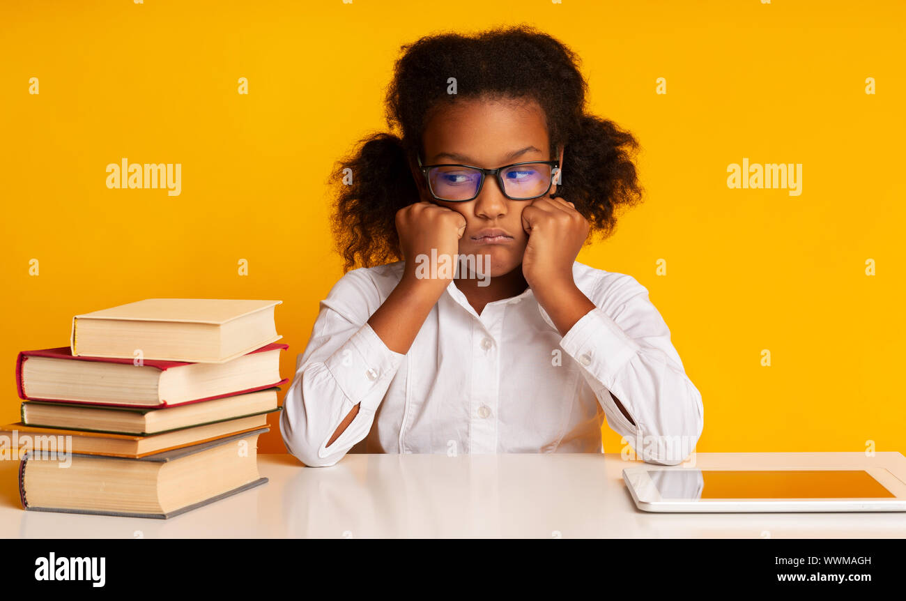 Sad Kid Computer High Resolution Stock Photography and Images - Alamy