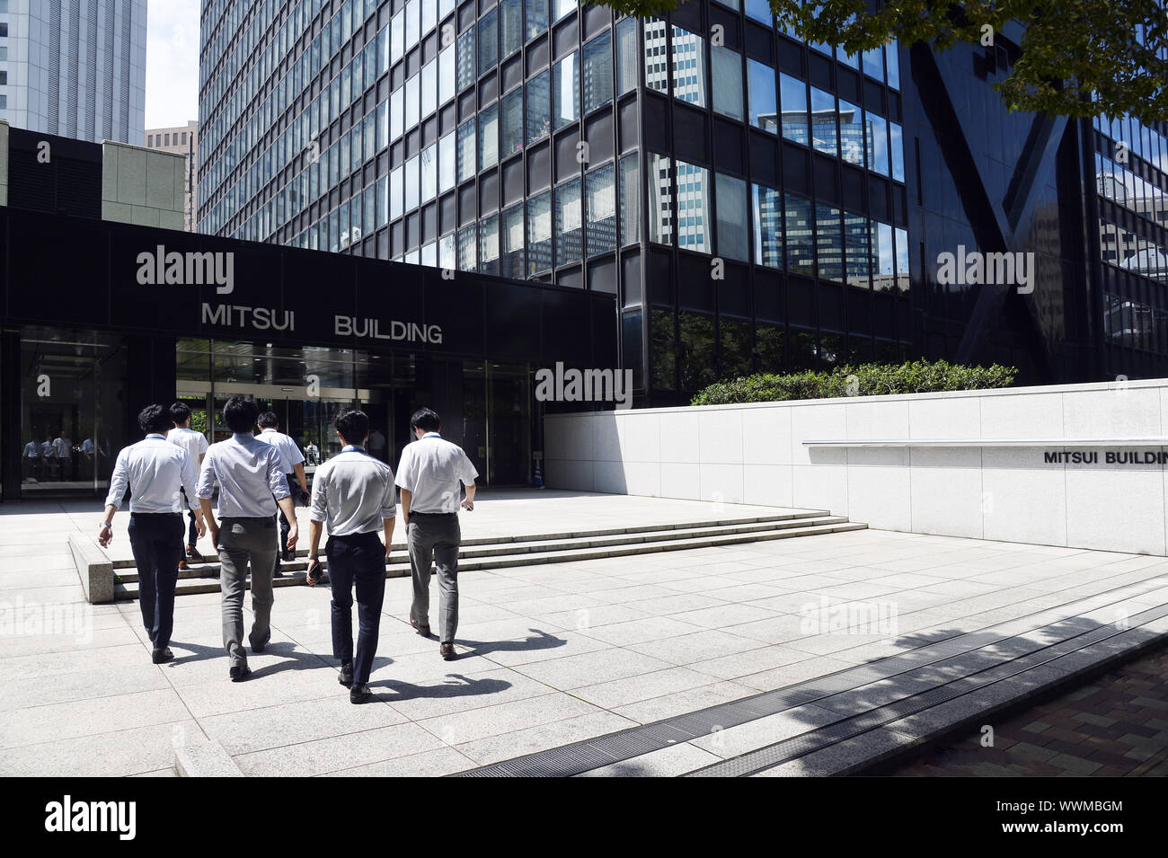 Shinjuku mitsui building hi-res stock photography and images - Alamy