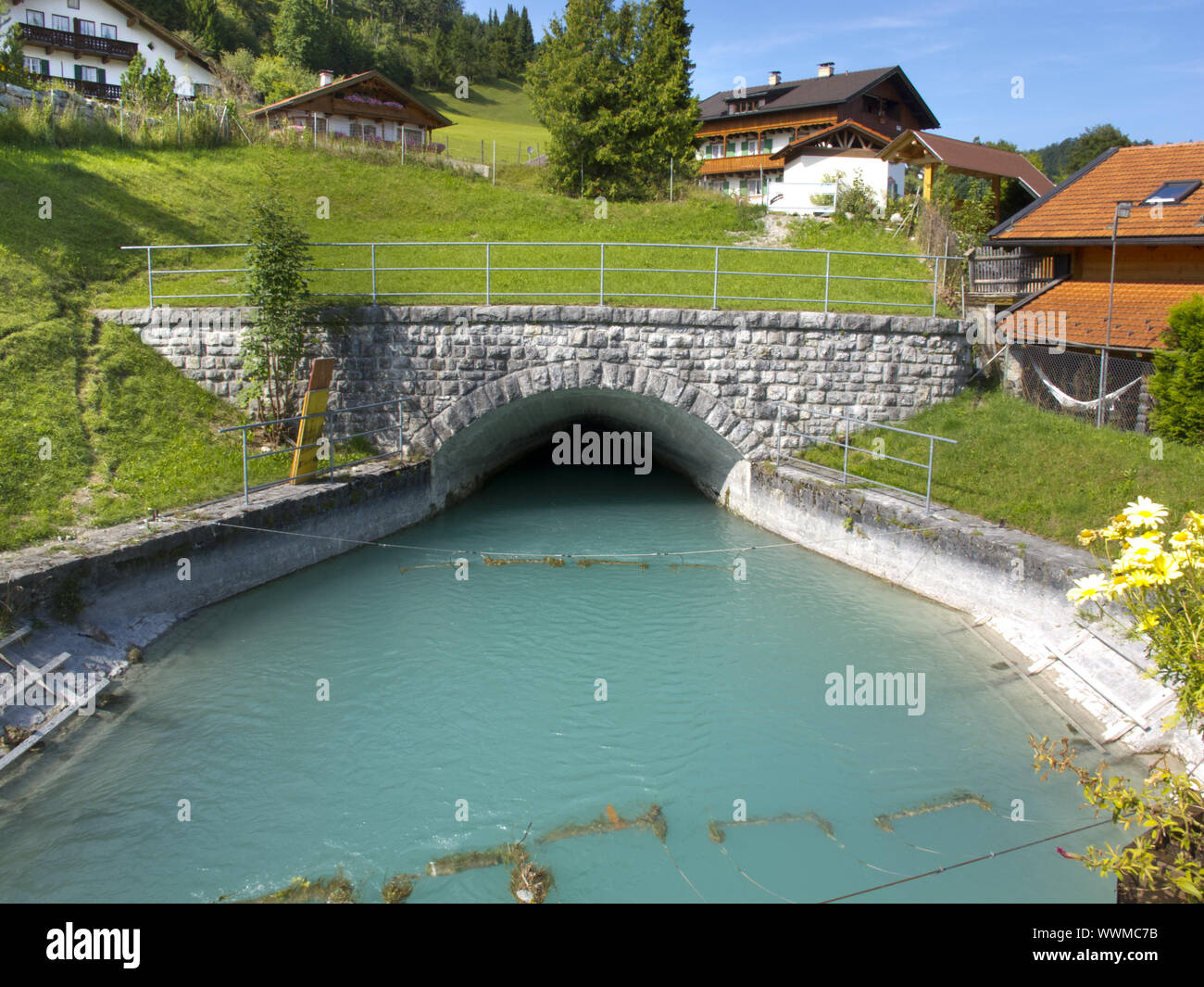 At the isar hi-res stock photography and images - Alamy