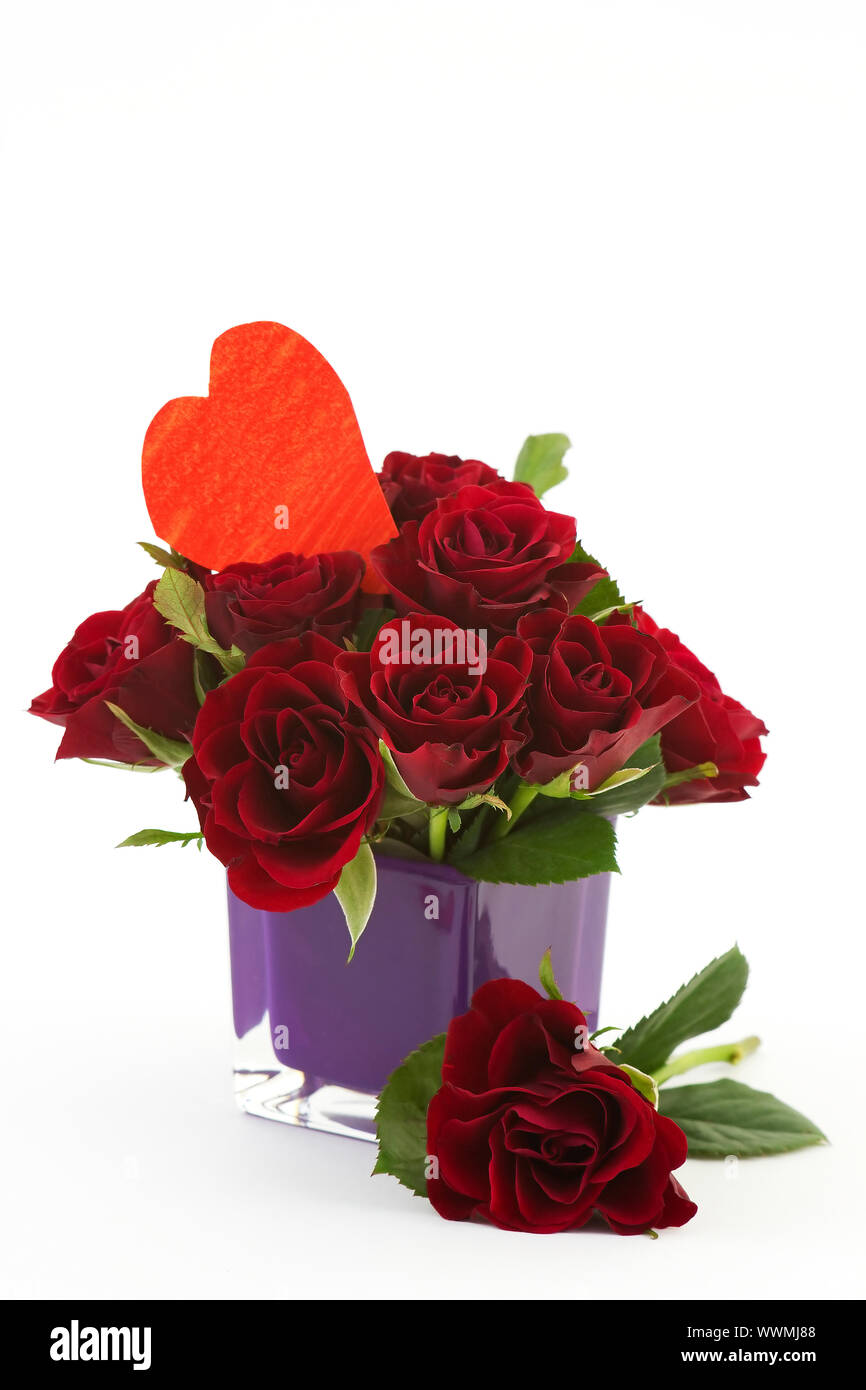red roses and heart Stock Photo - Alamy