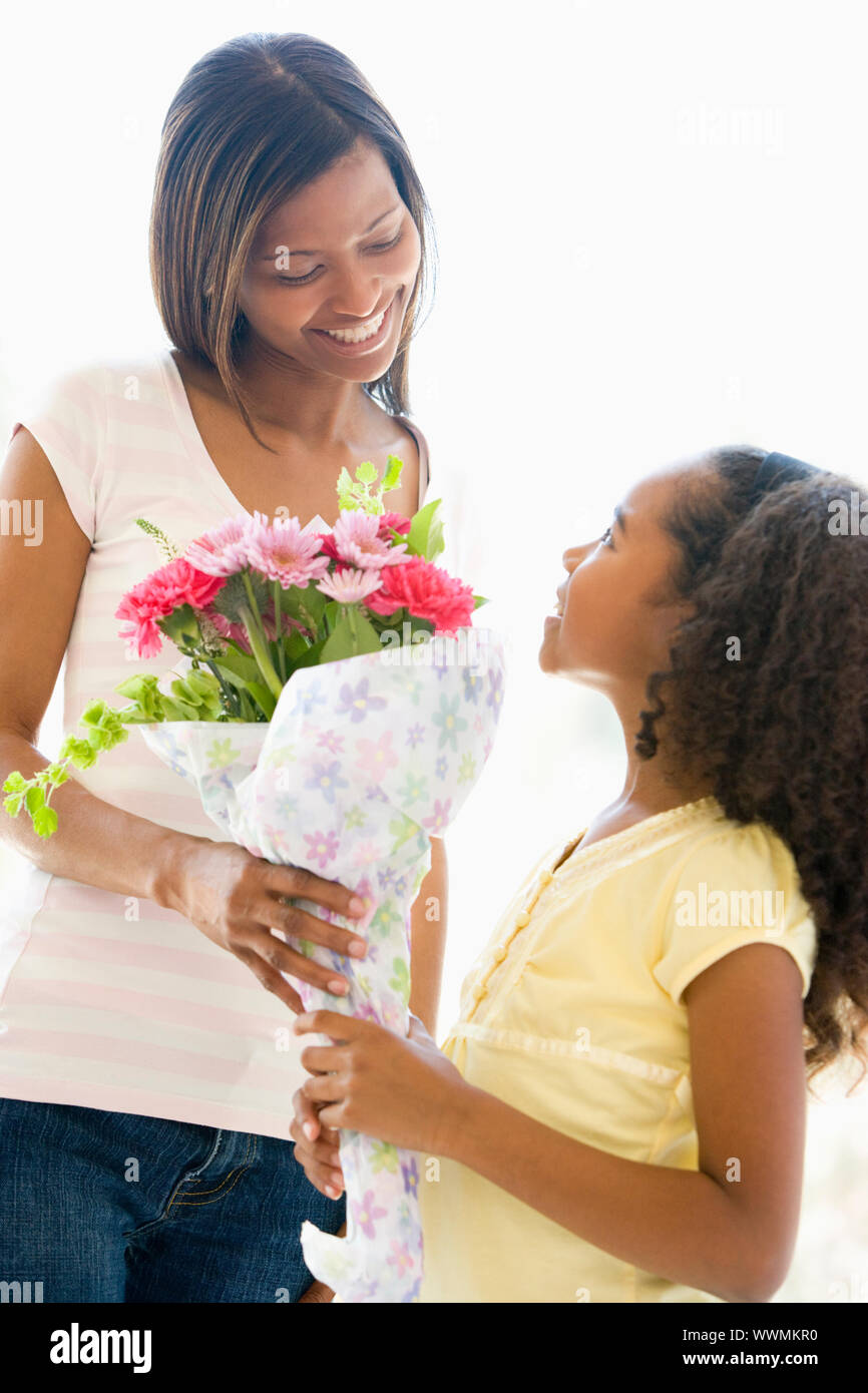 Mothering sunday and flowers hi-res stock photography and images - Alamy