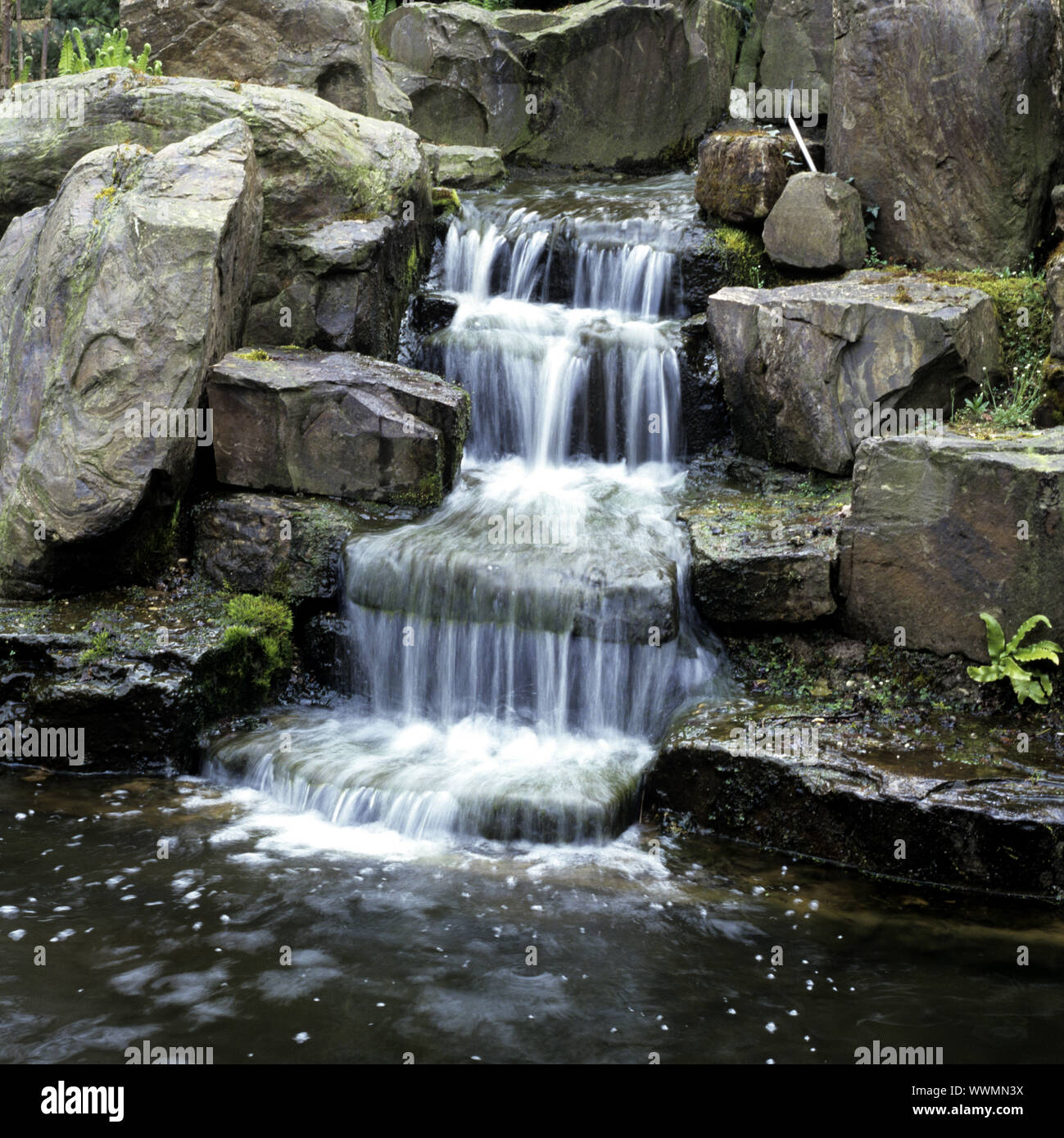 Bubbling streams hi-res stock photography and images - Alamy