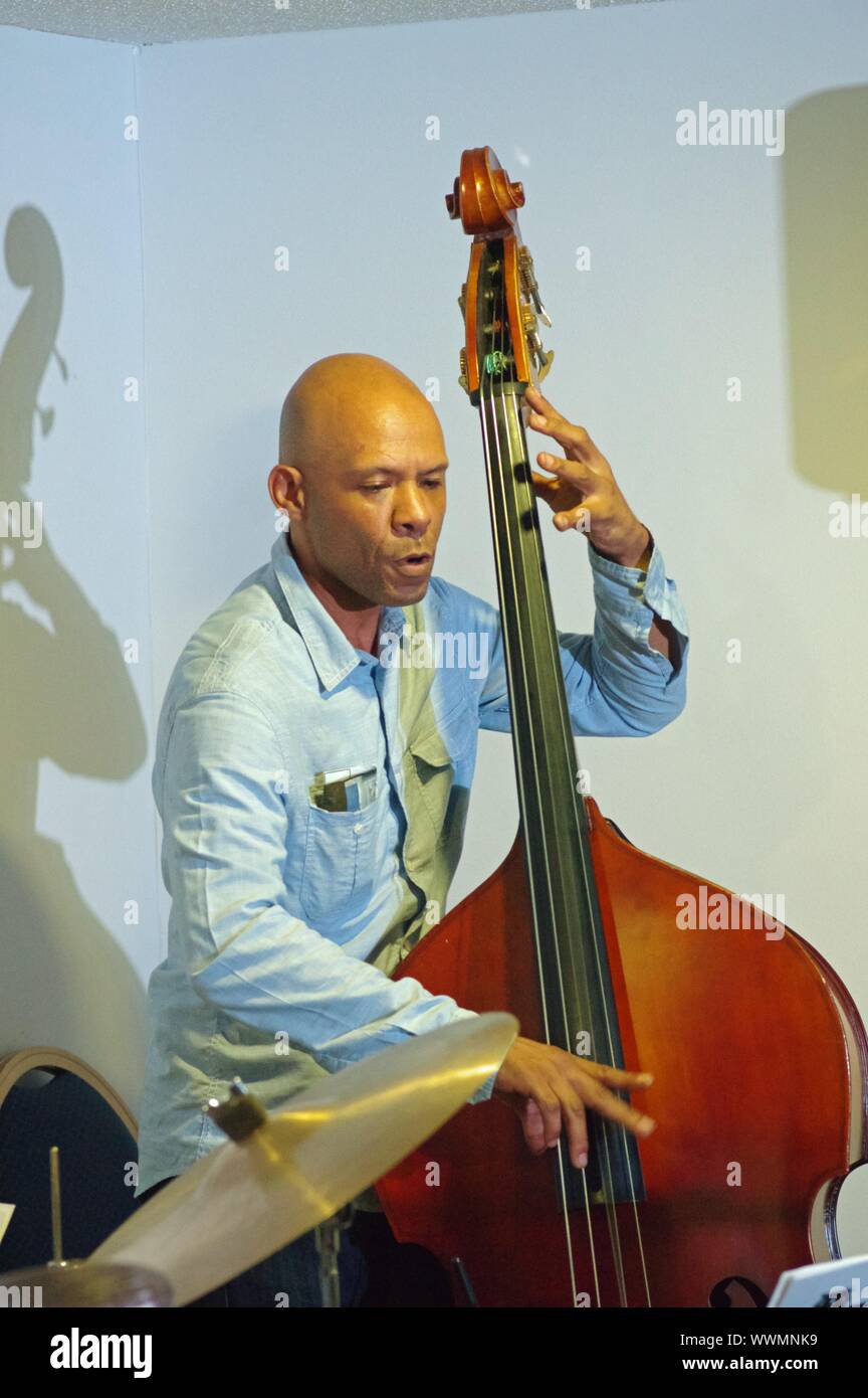 Splash point jazz club hi-res stock photography and images - Alamy