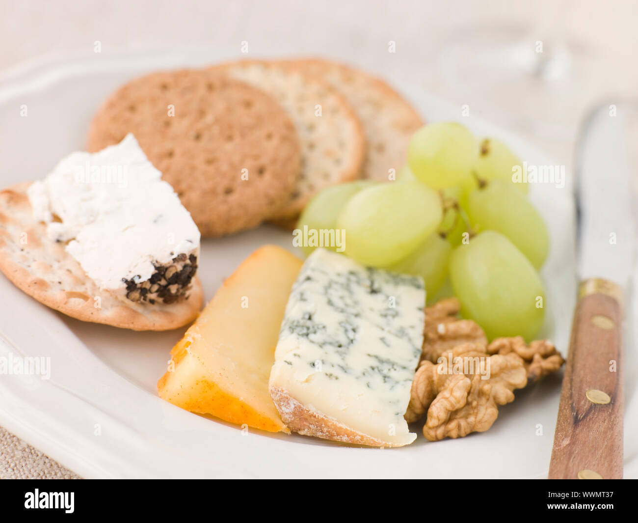 English stilton cheese biscuits hi-res stock photography and images - Alamy