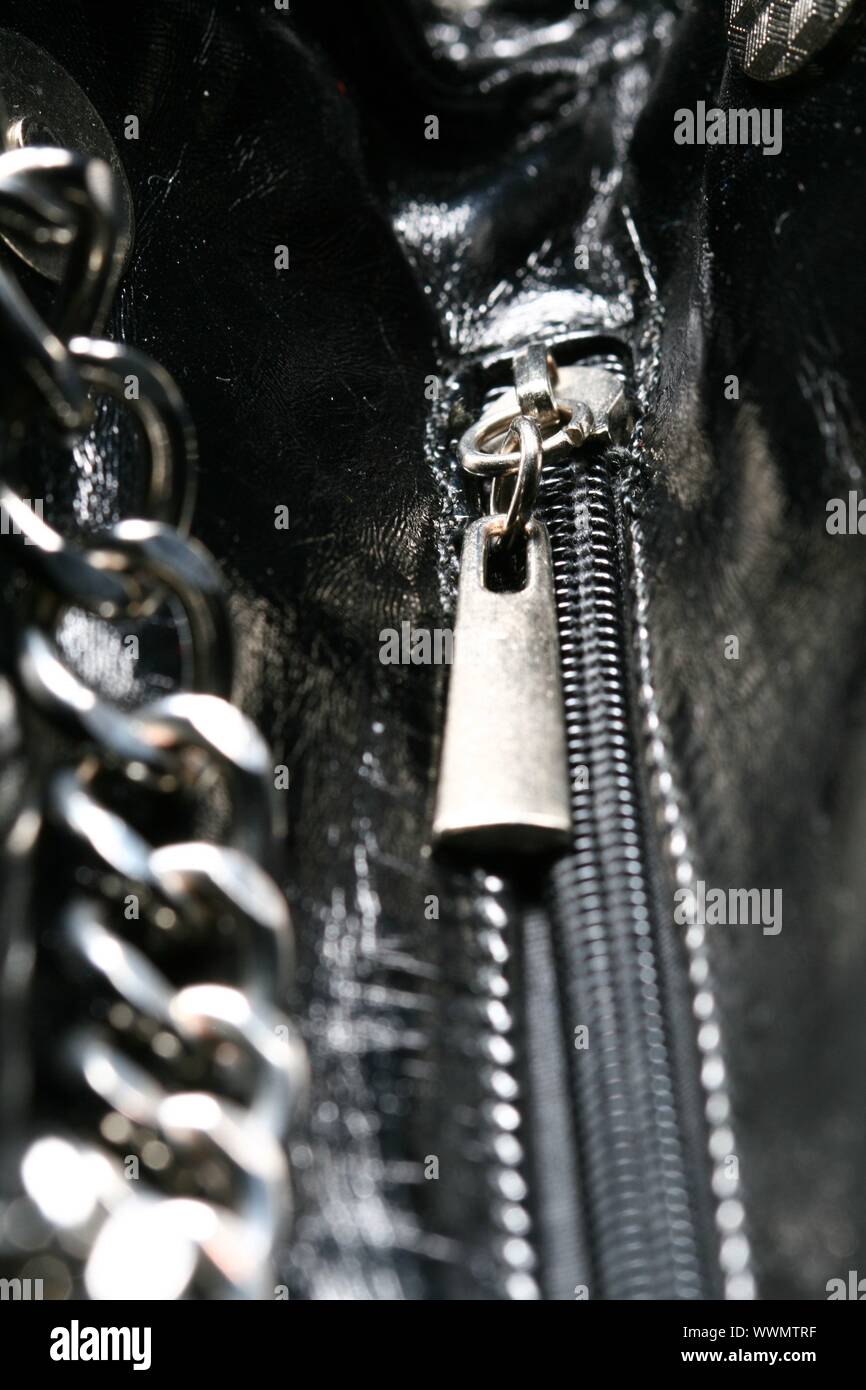 steel zipper macro close up Stock Photo - Alamy