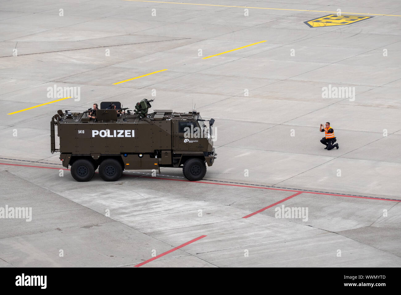 Airport security vehicle on patrol hi-res stock photography and images ...