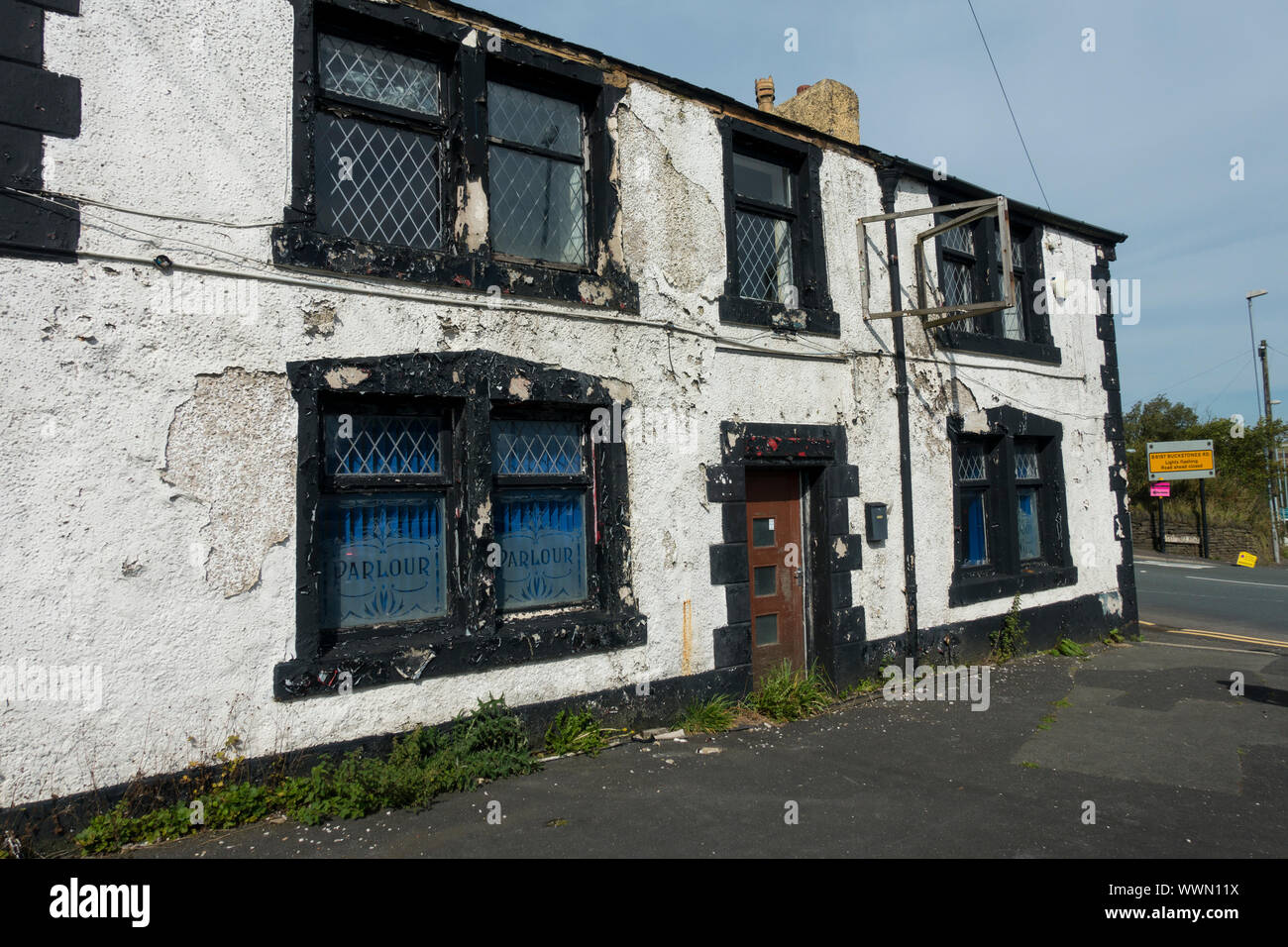 Old disused Public House, Oldham, Lancashire, England, UK Stock Photo ...