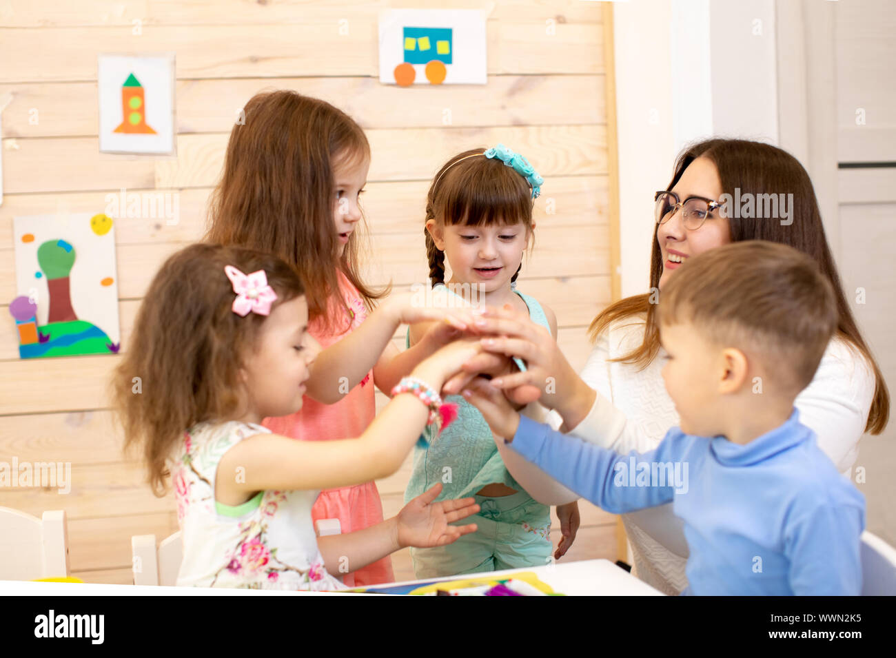 Children Working Together As A Team