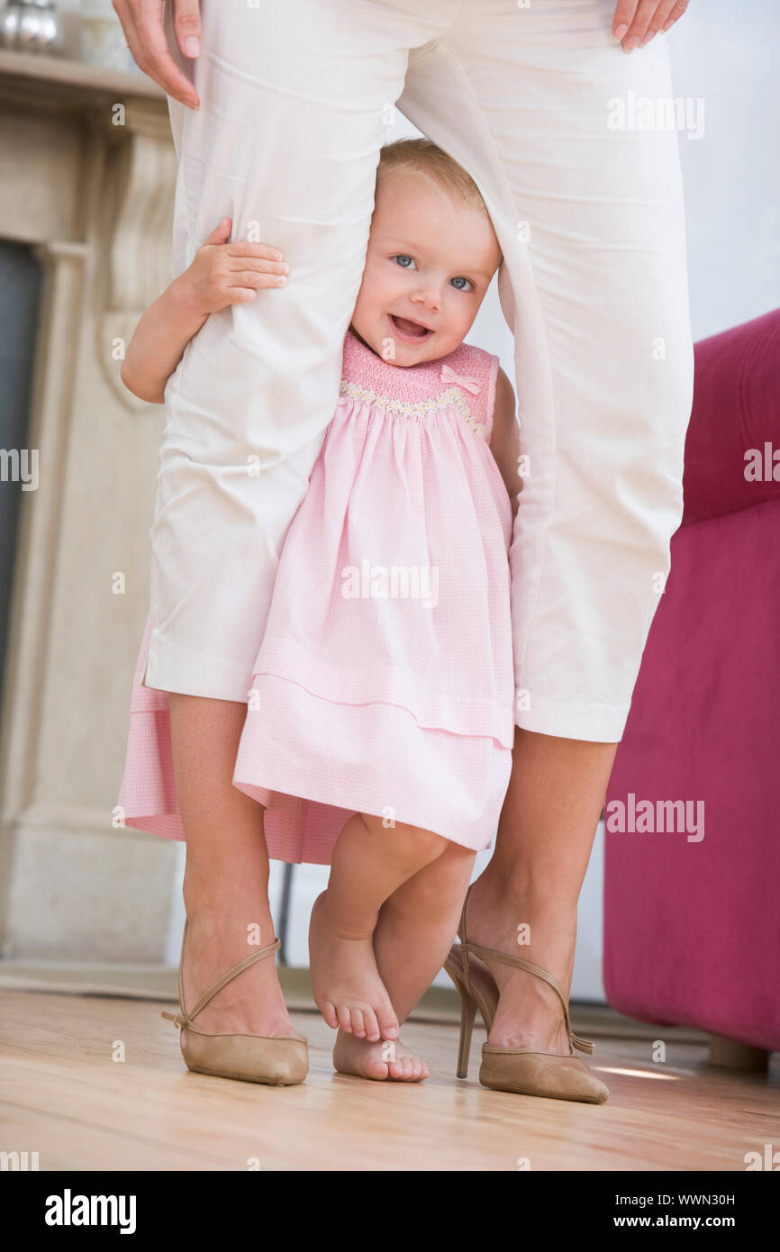 Clingy baby hi-res stock photography and images - Alamy