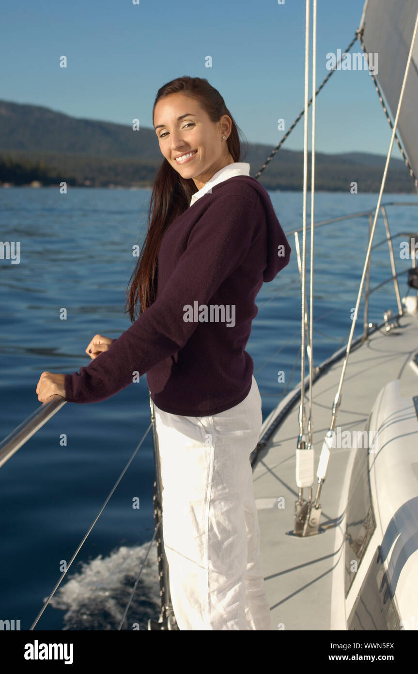 Women sailing alone hi-res stock photography and images - Alamy