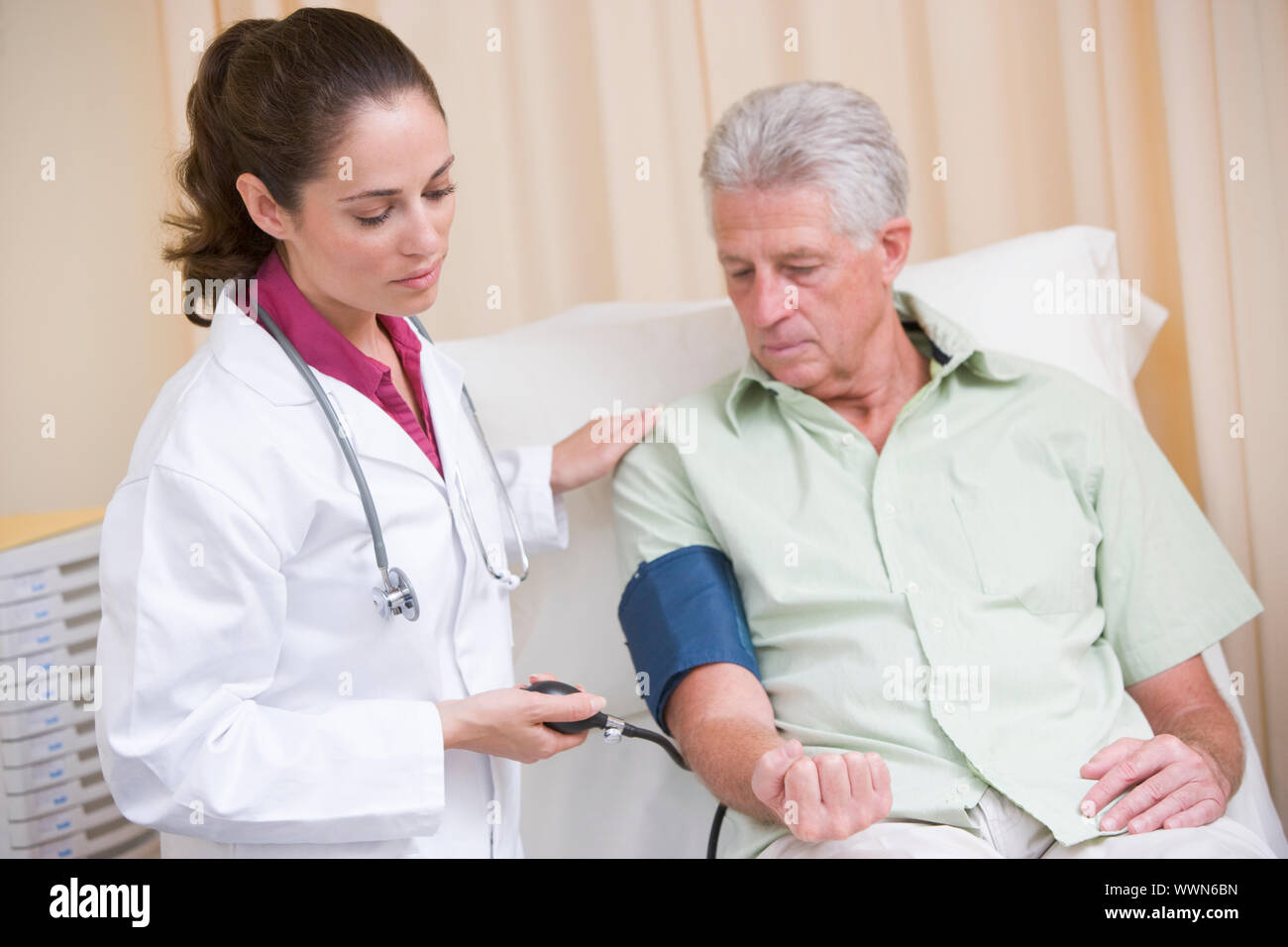 Doctor taking blood gp hi-res stock photography and images - Alamy