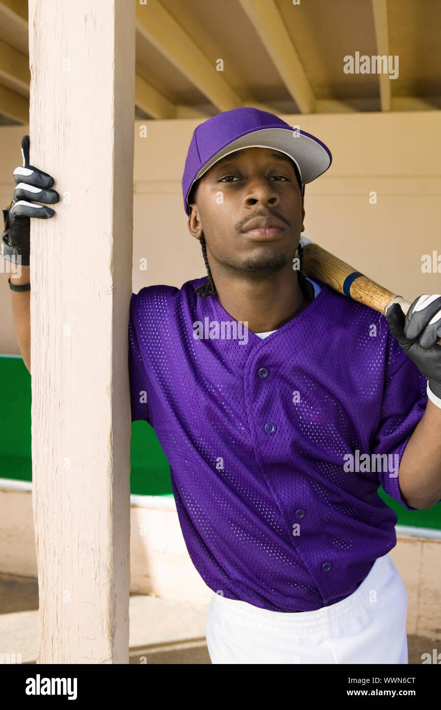 Baseball in contact with bat hi-res stock photography and images - Alamy