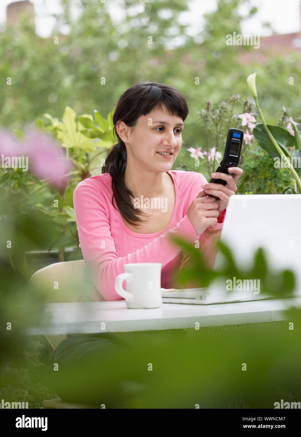 Lady dialing number on hi-res stock photography and images - Alamy