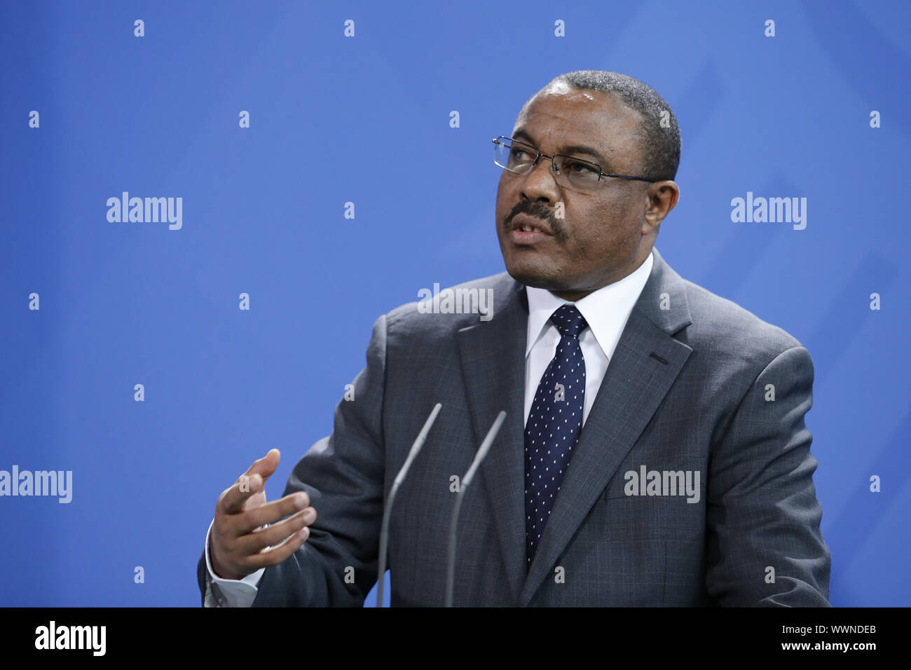 PM Hailemariam of Ethiopia and Merkel of German at joint press in ...