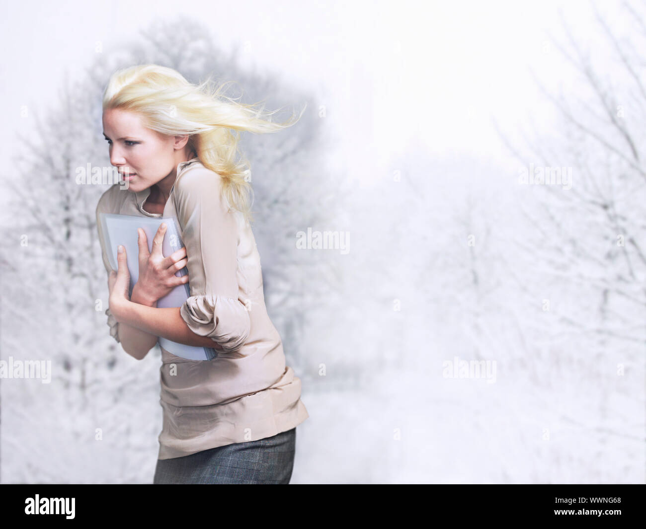 People without coat winter hi-res stock photography and images - Alamy