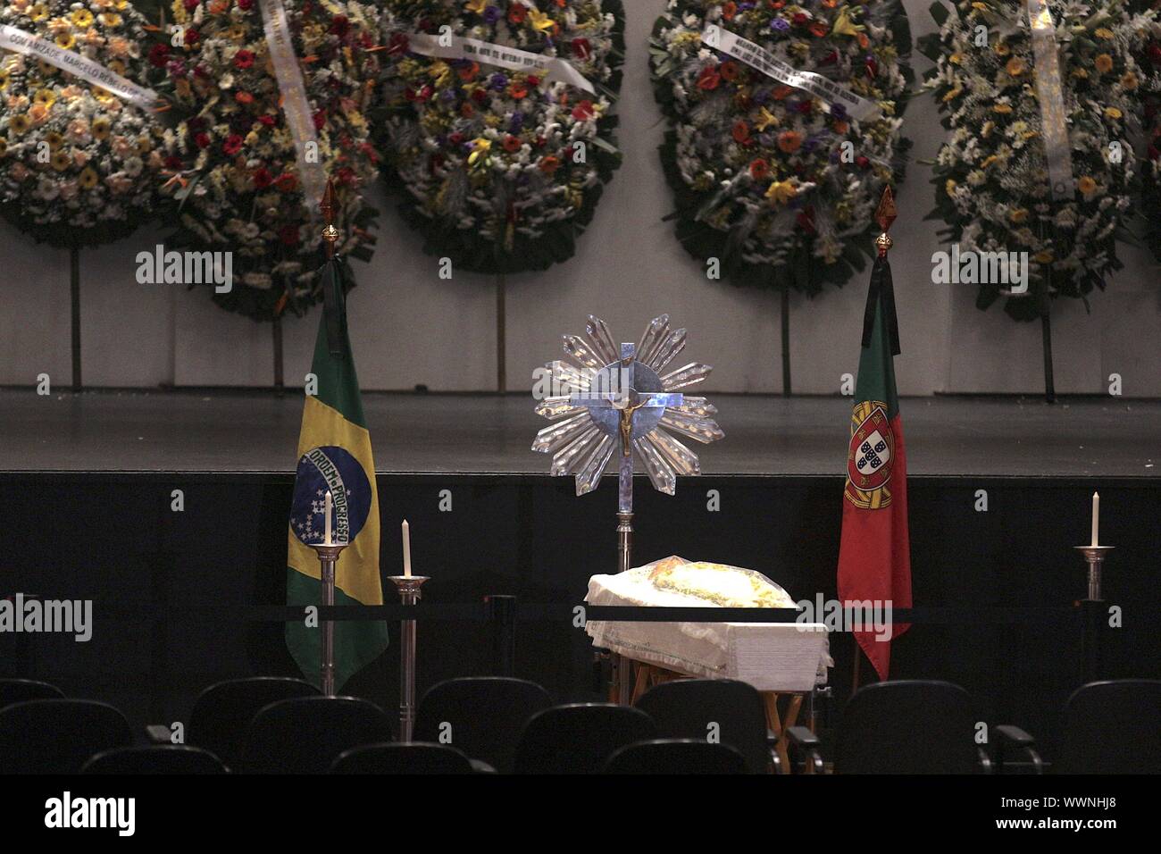 Sao Paulo, Brazil. 16th Sep, 2019. Wake of Portuguese singer Roberto ...