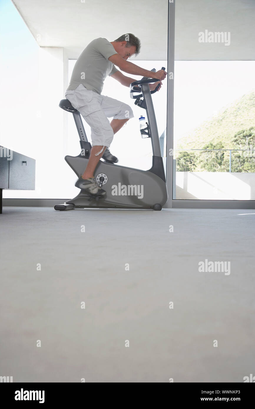 Middle aged men on bicycles hi-res stock photography and images - Alamy