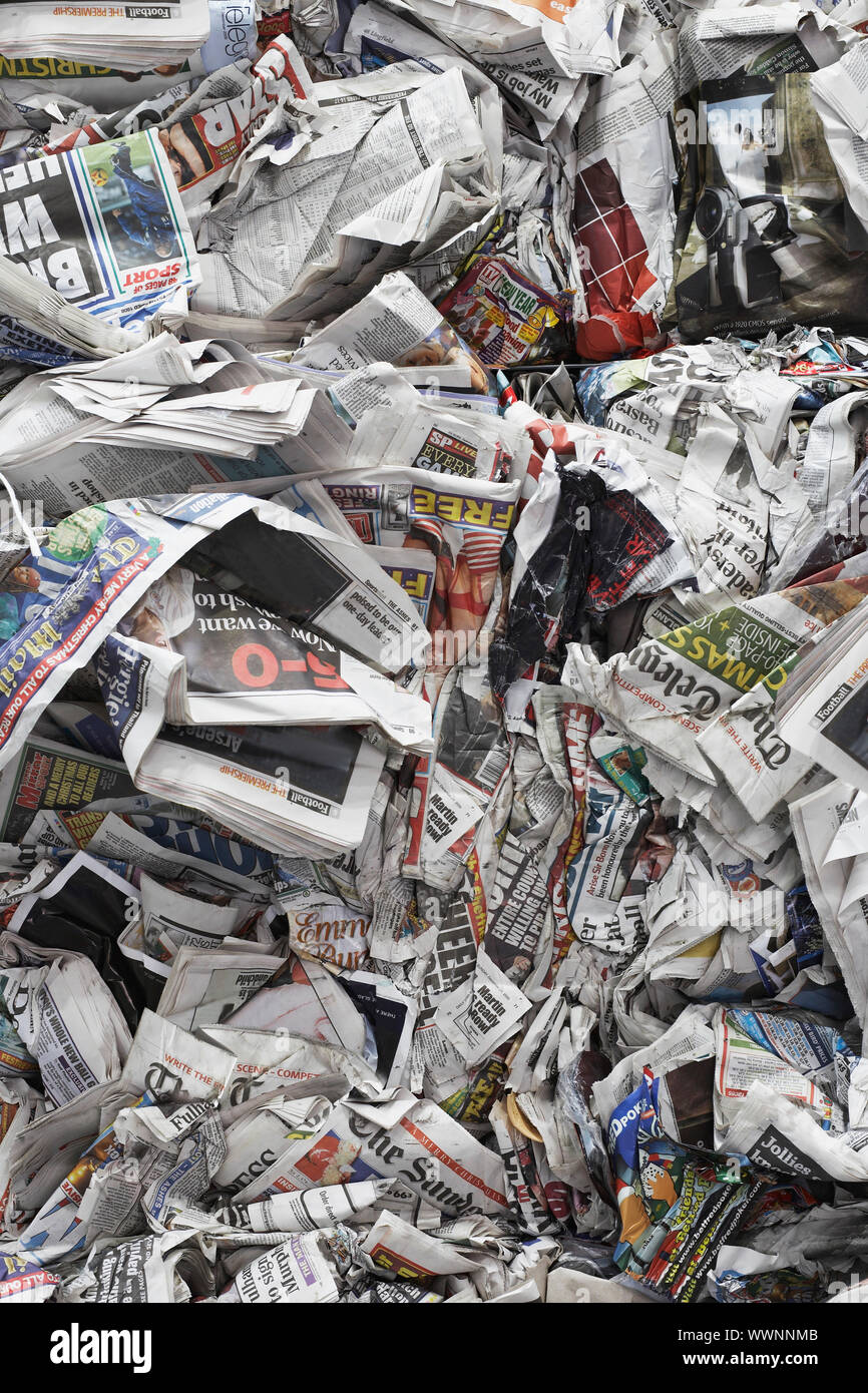 bunch of newspaper Stock Photo - Alamy