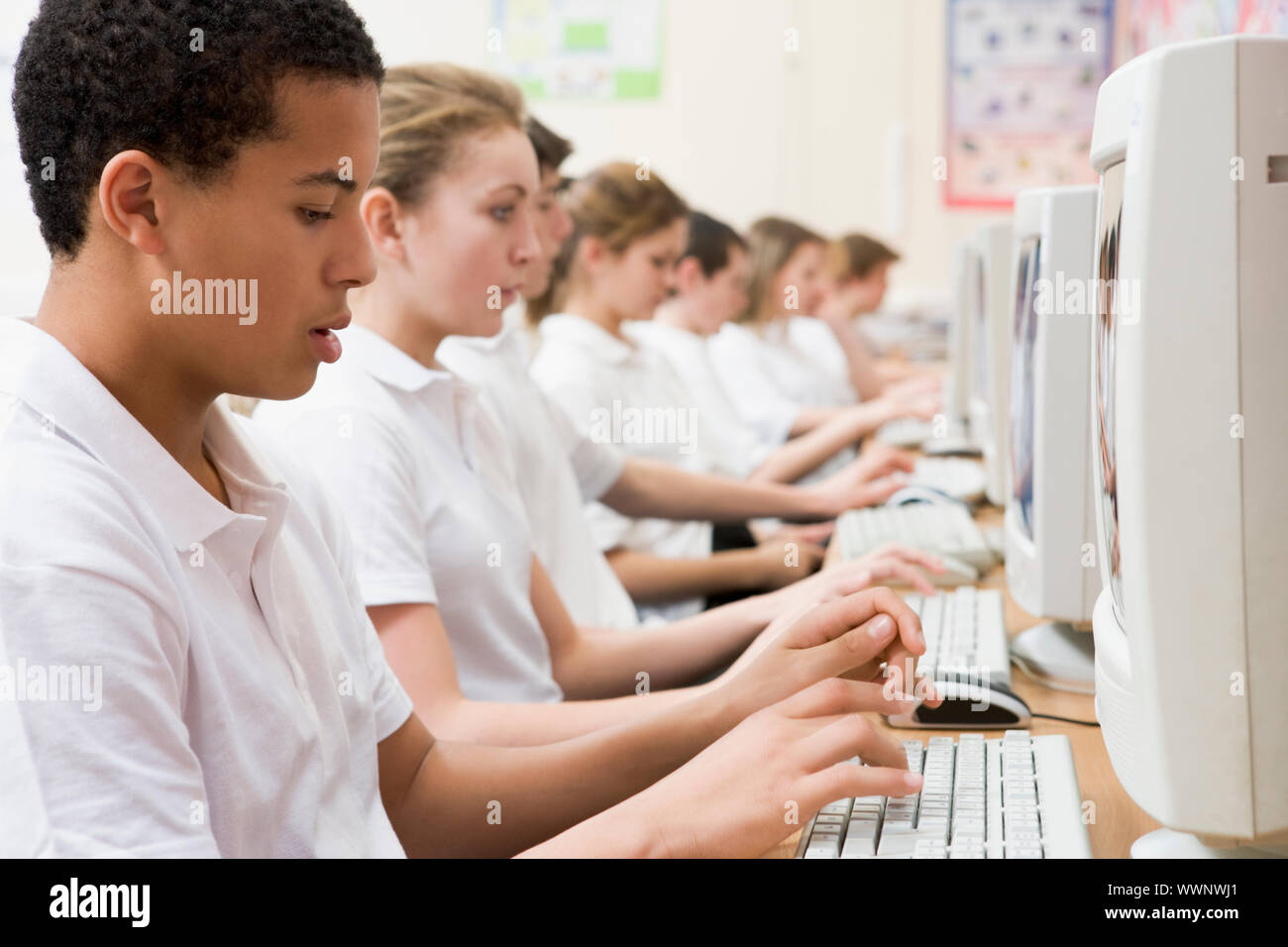 Computer workstations hi-res stock photography and images - Alamy