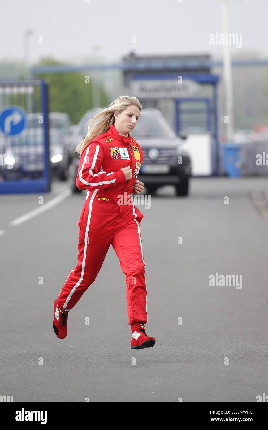 Rennfahrerin hi-res stock photography and images - Alamy