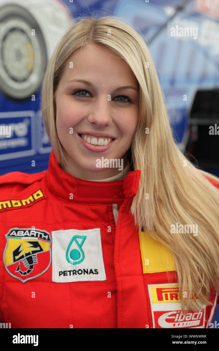 Rennfahrerin hi-res stock photography and images - Alamy