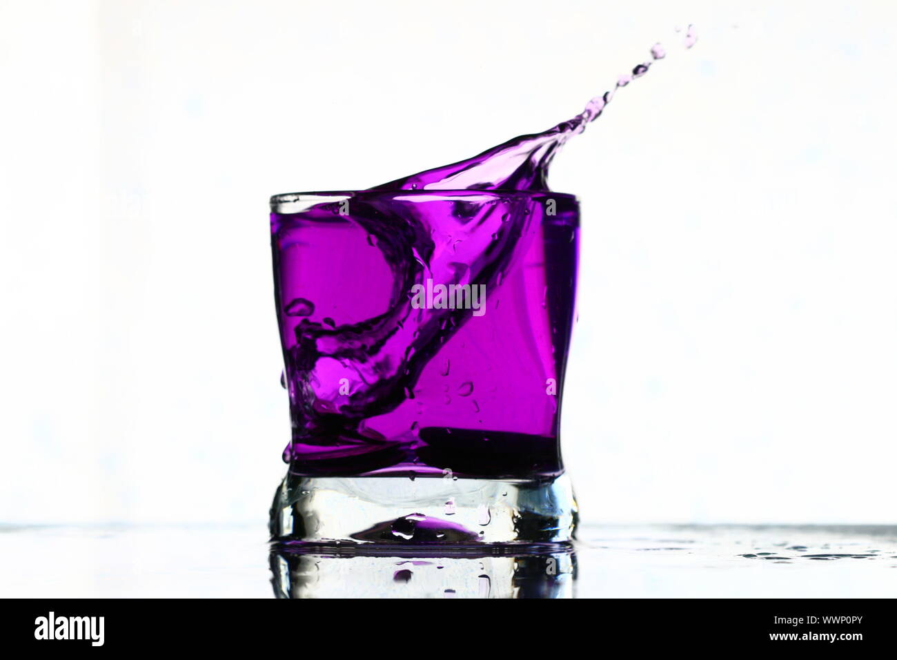Coctail drink splash isolated hi-res stock photography and images - Alamy
